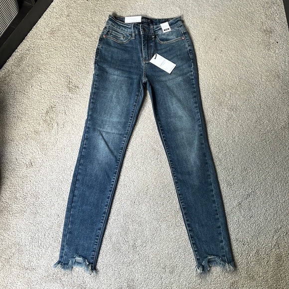 Judy Blue | Jeans | Womens Judy Blue Shark Bite Mid Rise Jeans | Poshmark